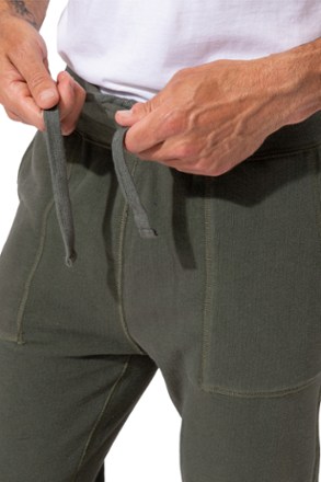 Threads 4 Thought Men's Clothing | REI Co-op