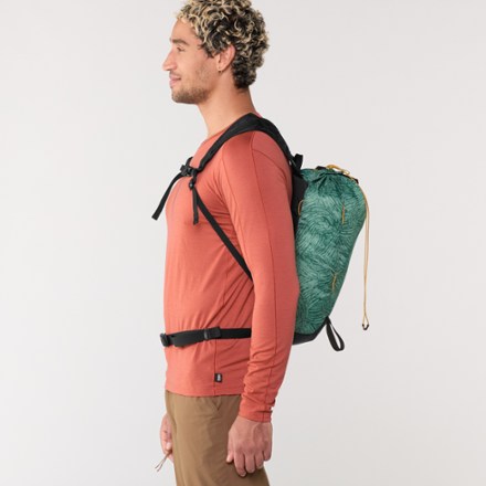 Daypacks: Small Day Hiking Backpacks | REI Co-op