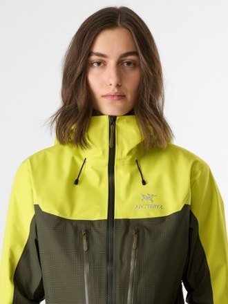 Arc'teryx Women's Jackets: Anniversary Sale, Clearance & Outlet | REI Co-op