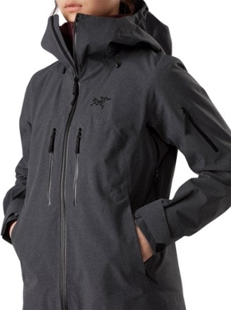 Arc'teryx: Sale, Clearance & Outlet | REI Co-op