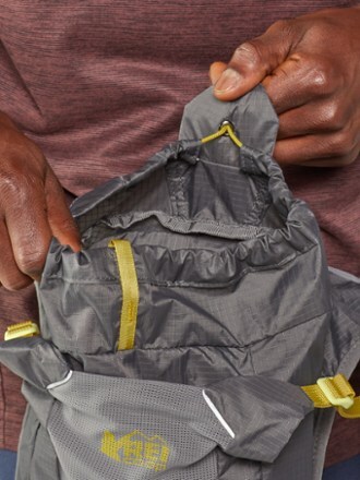 Running Hydration Vests | REI Co-op