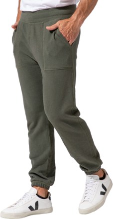 Threads 4 Thought Men's Clothing | REI Co-op