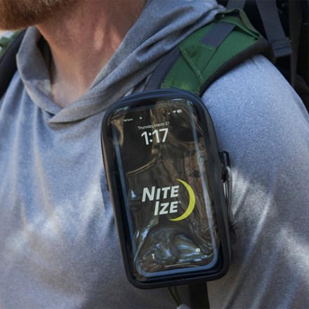Nite Ize RunOff Waterproof Phone Case Plus | REI Co-op