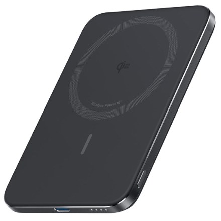 Anker MagGo Power Bank (5,000 mAh, Ultra-Slim) | REI Co-op